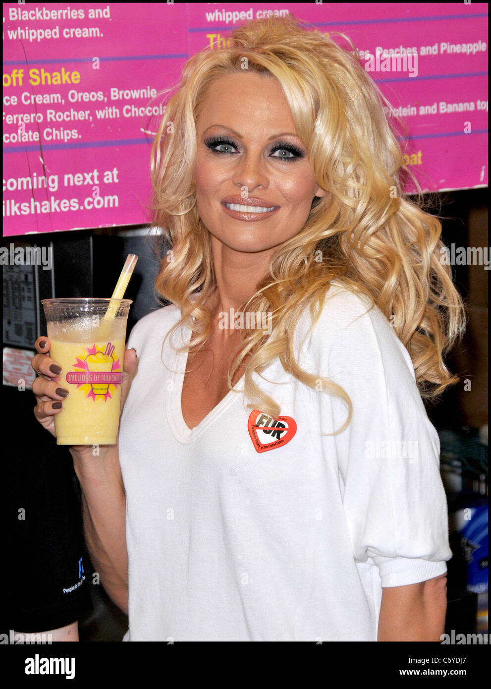 Pamela Anderson launches her signature 'Vanilla Vegan Shake' at ...