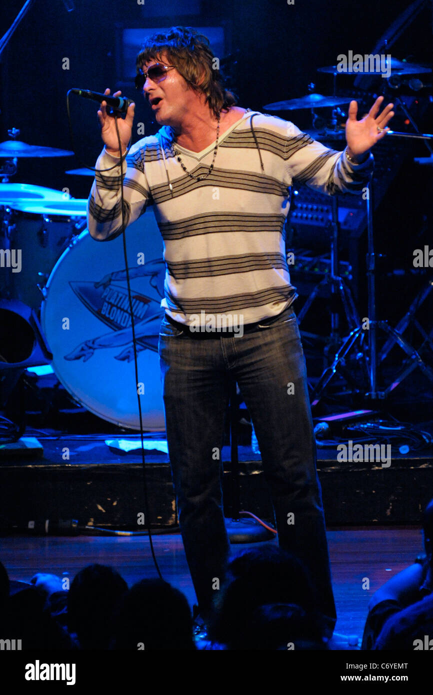 Mark Holmes Platinum Blonde performing live at The MOD Club Theatre ...