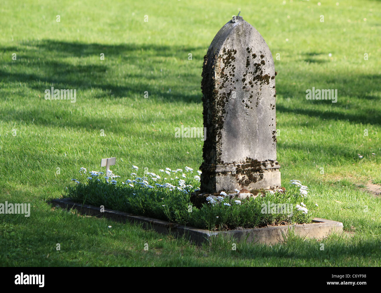 Belief tombstone gravestone hi-res stock photography and images - Alamy