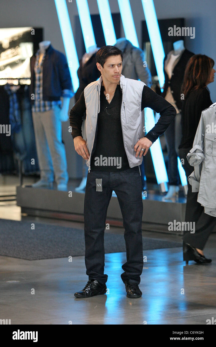 Alex Meraz 'The Twilight Saga: New Moon' actor Alex Meraz leaving ...