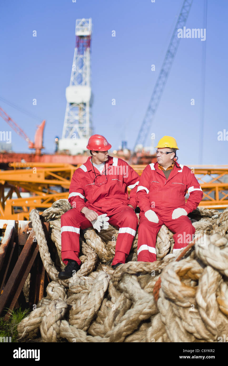 Oil rig workers hi-res stock photography and images - Alamy