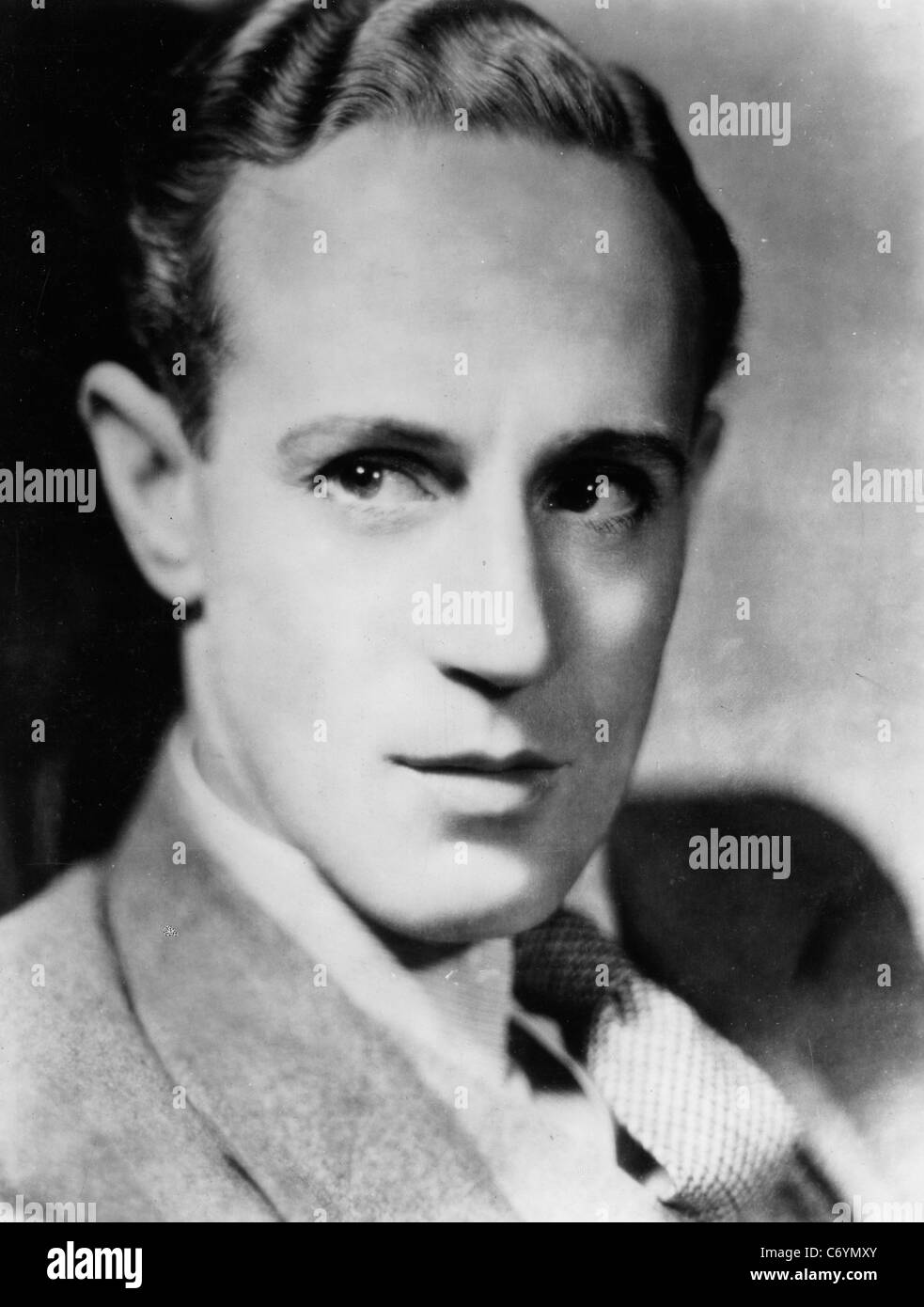 LESLIE HOWARD (1893-1943) English actor Stock Photo - Alamy