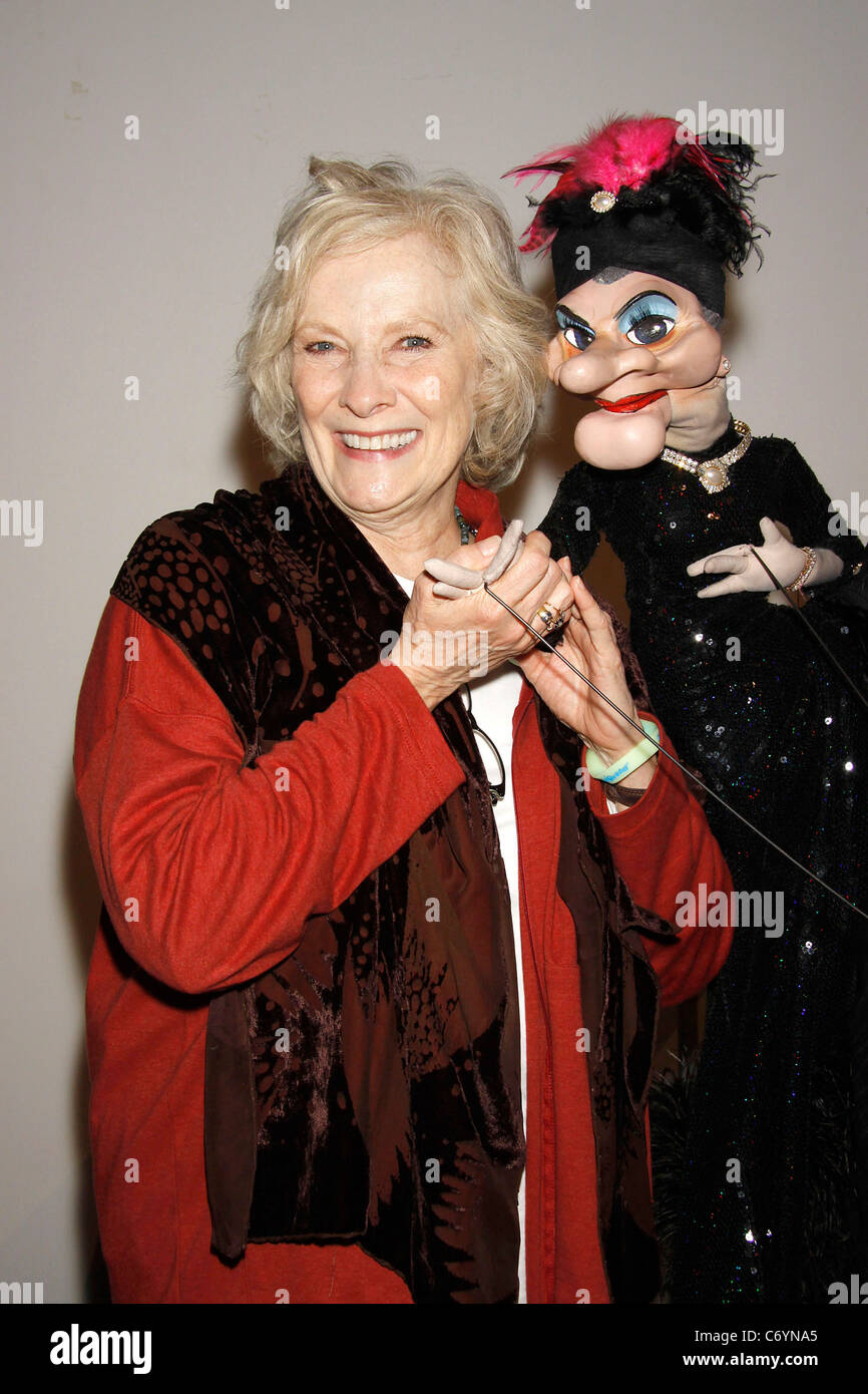 Betty buckley hi-res stock photography and images - Alamy
