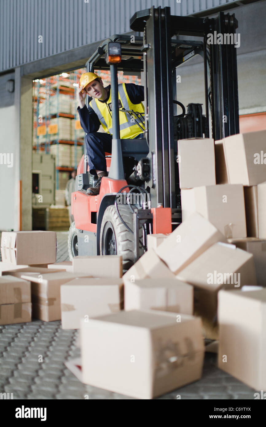 Forklift Boxes Stock Photos & Forklift Boxes Stock Images - Alamy