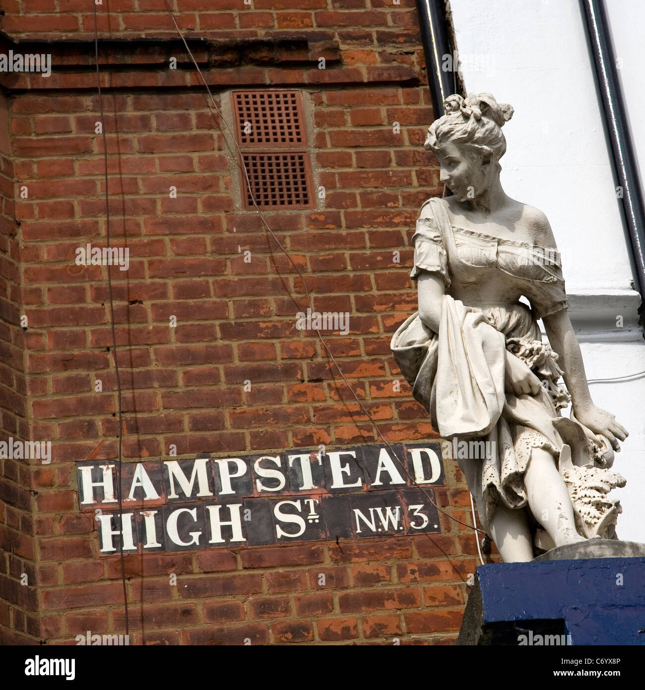 Hampstead high street hi-res stock photography and images - Alamy