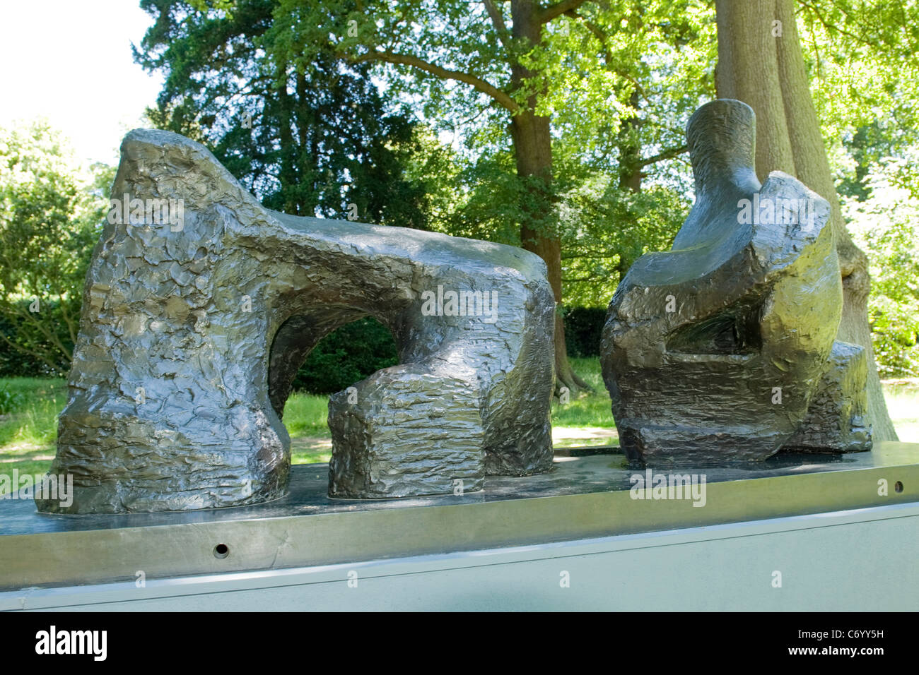 Henry Moore , modern contemporary sculptures & statues , West Garden ...
