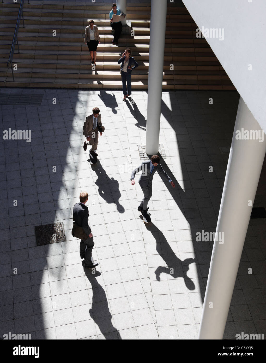 Group of people walking high angle hi-res stock photography and images ...