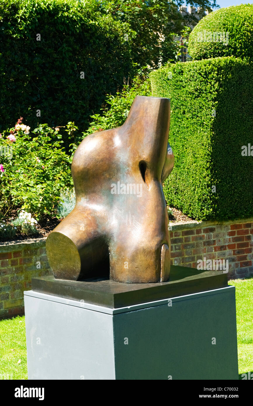 Henry Moore outdoor exhibition of modern contemporary sculptures ...