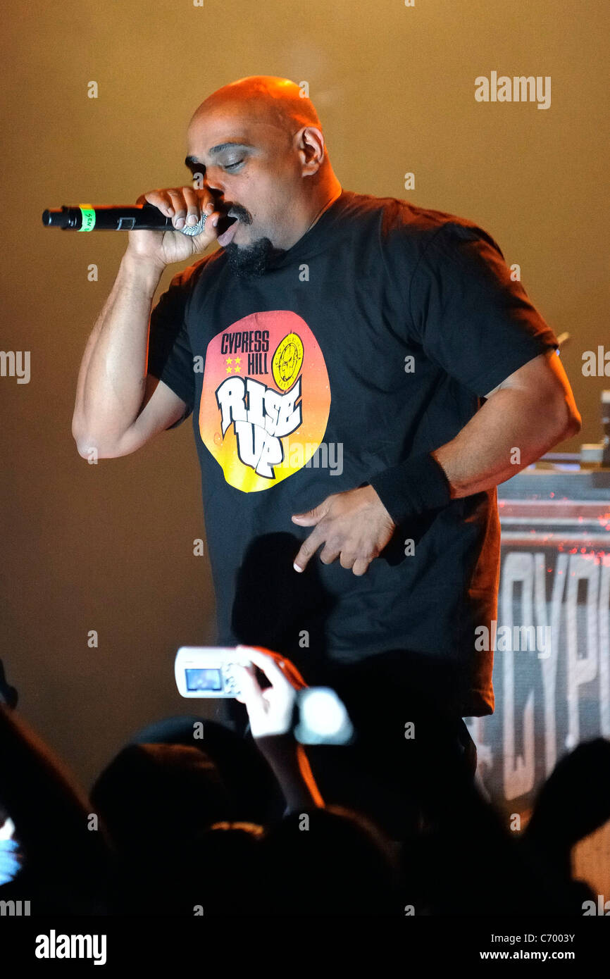 Senen Reyes aka 'Sen-Dog' of American hip hop group 'Cypress Hill ...