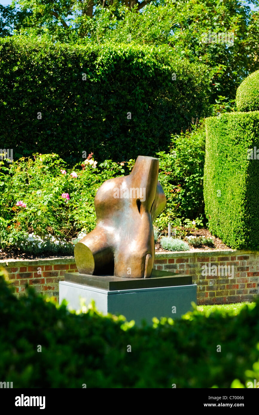Henry Moore outdoor exhibition of modern contemporary sculptures ...