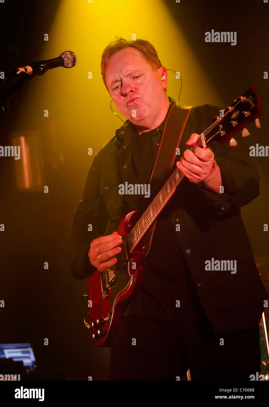 Bernard Sumner of Bad Lieutenant performing at Liverpool Masque ...