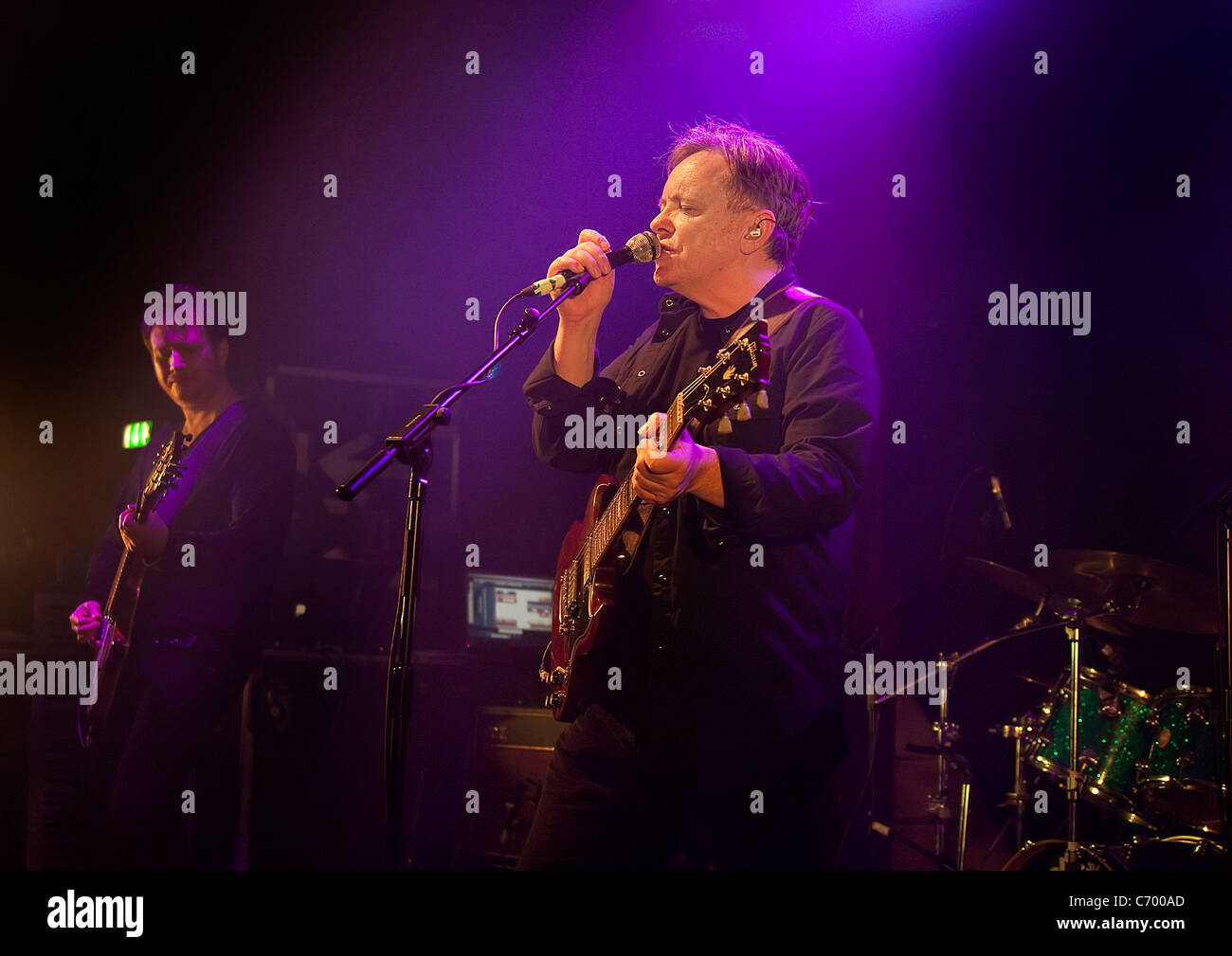 Bernard Sumner of Bad Lieutenant performing at Liverpool Masque ...