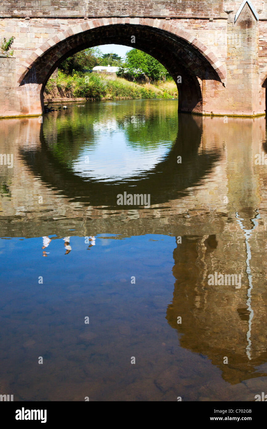 Monnow Bridge Reflection Monmouth Monmouthshire Wales Stock Photo - Alamy
