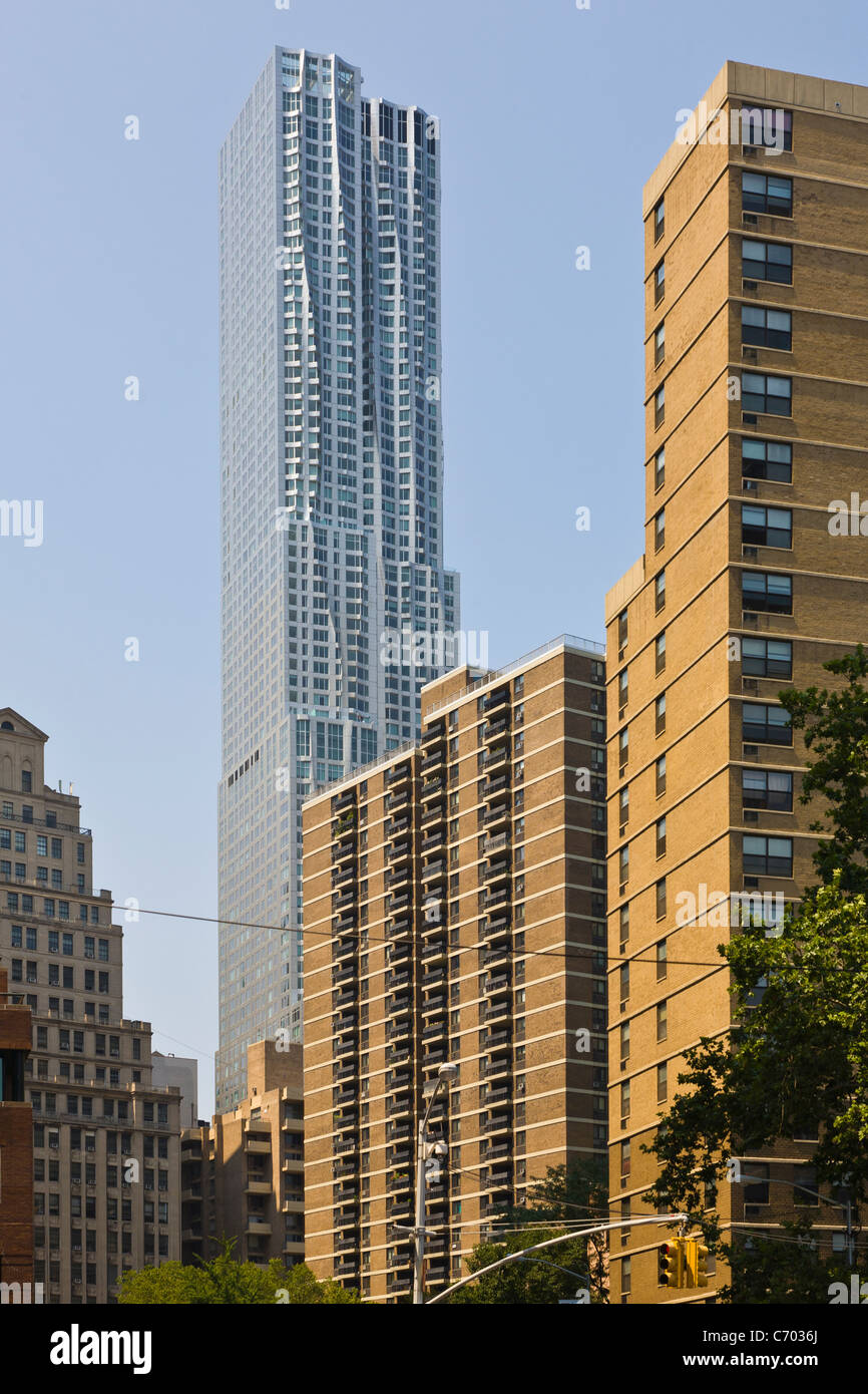 Older buildings with modern skyscaper in background in Lower Manhattan ...