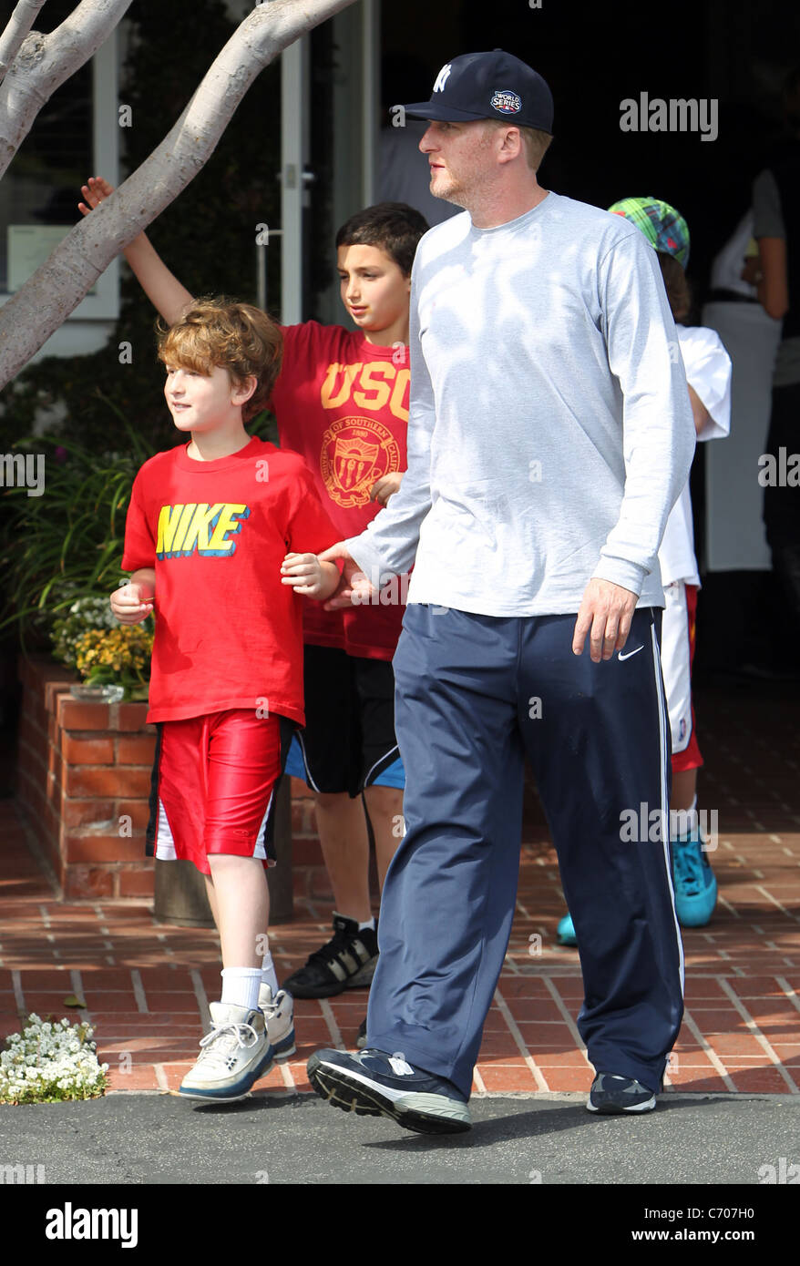 Michael Rapaport and his children leave Fred Segal in West Hollywood ...