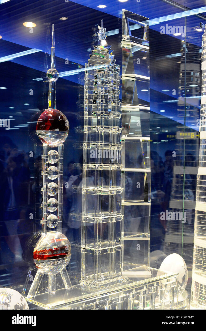 Perspex plastic hi-res stock photography and images - Alamy