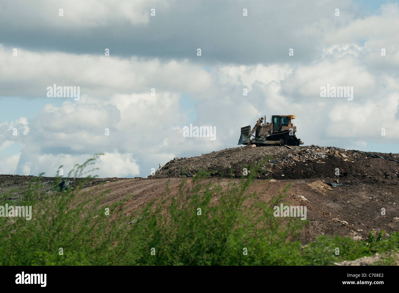 Landfill bulldozer hi-res stock photography and images - Alamy
