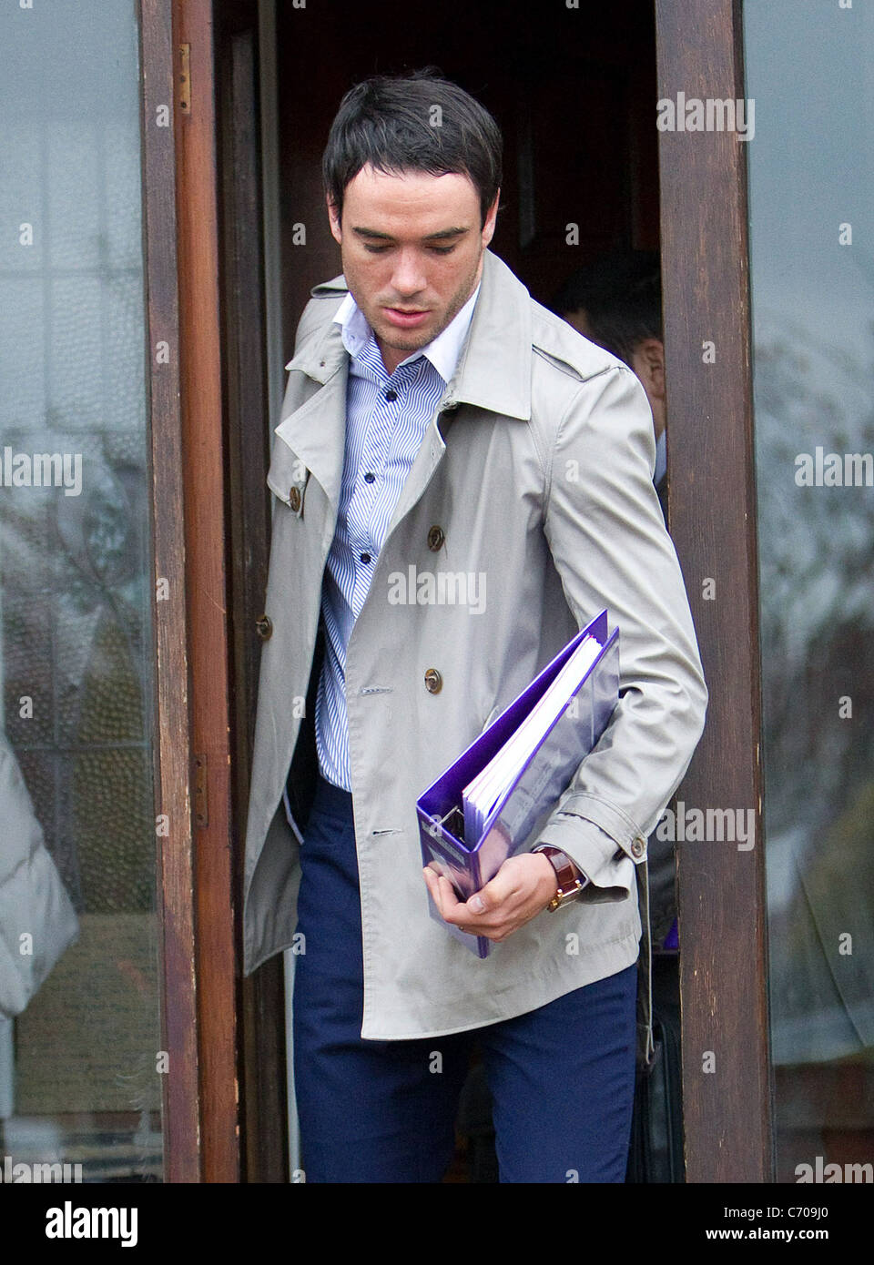 Jack Tweed leaves his mothers house and heads to Snaresbrook Crown ...