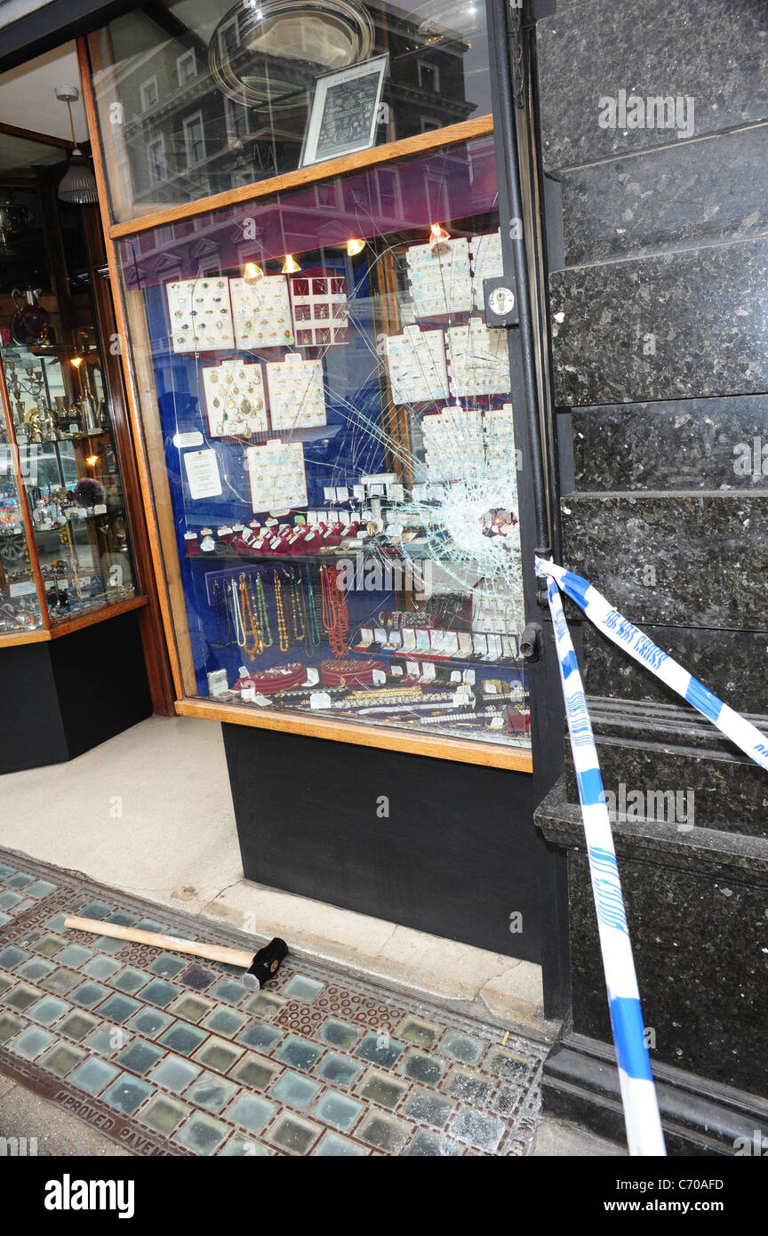 A jewellers was the scene of an attempted 'smash and grab' robbery ...
