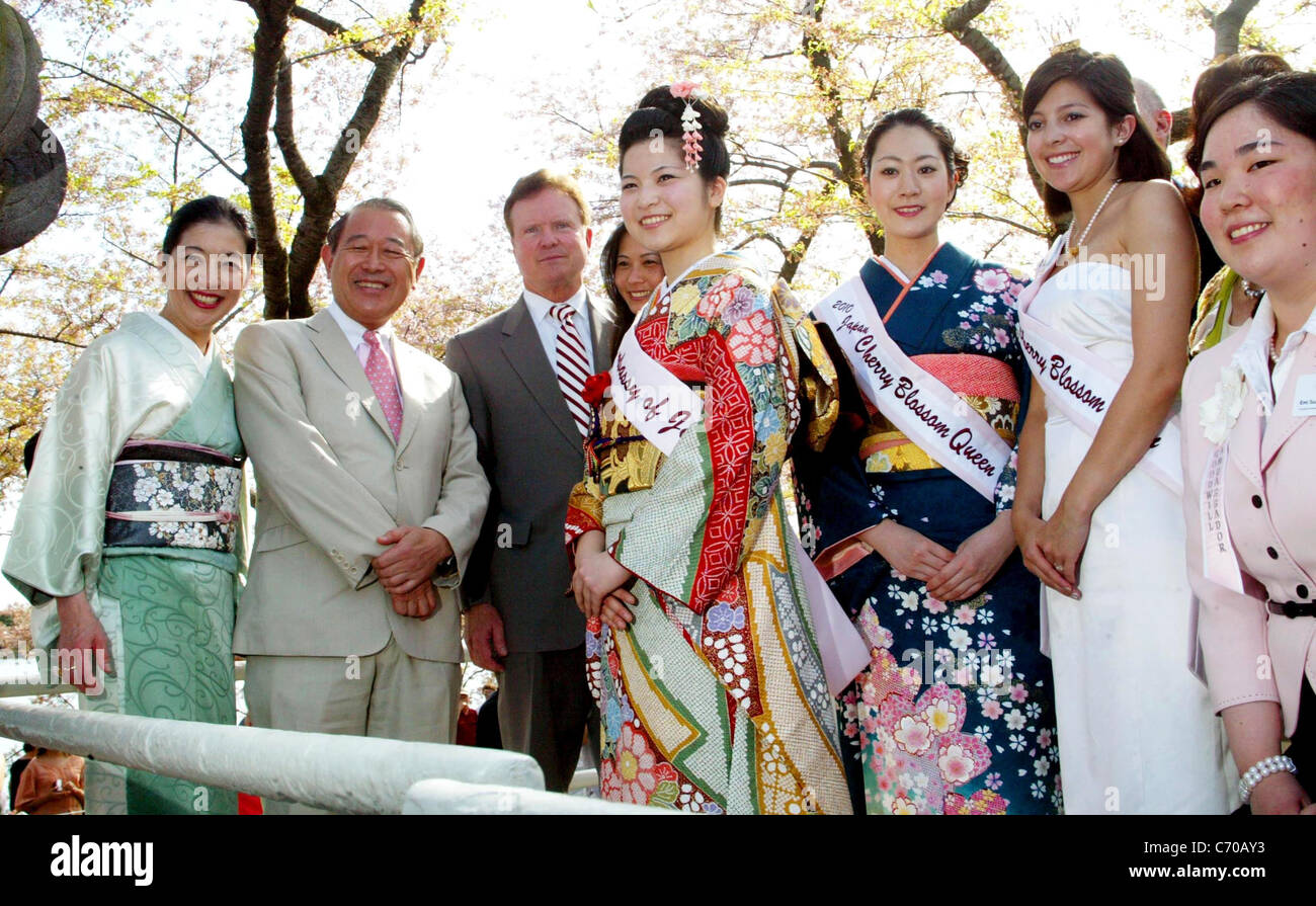 Cherry blossom princesses hi-res stock photography and images - Alamy