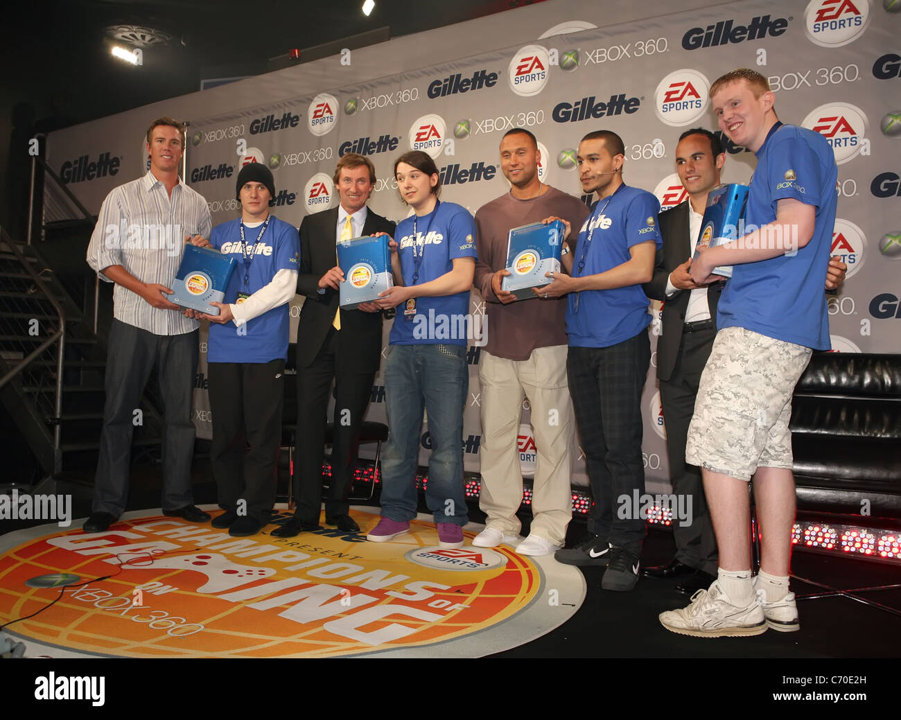 Matt Ryan, Wayne Gretzky, Derek Jeter, Landon Donovan with cometition ...