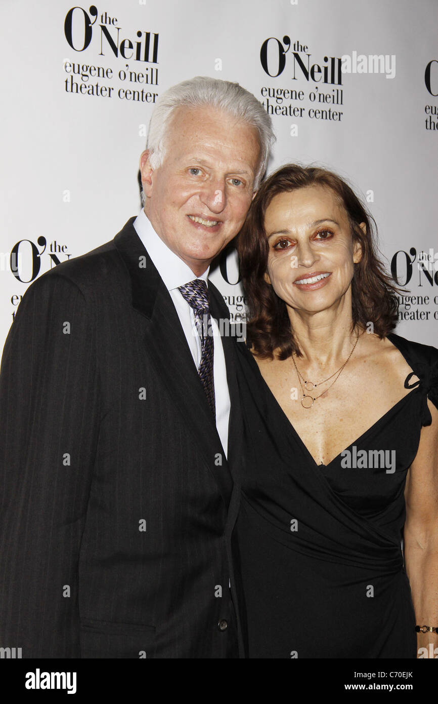 Bridgewaters in the south street seaport hi-res stock photography and ...