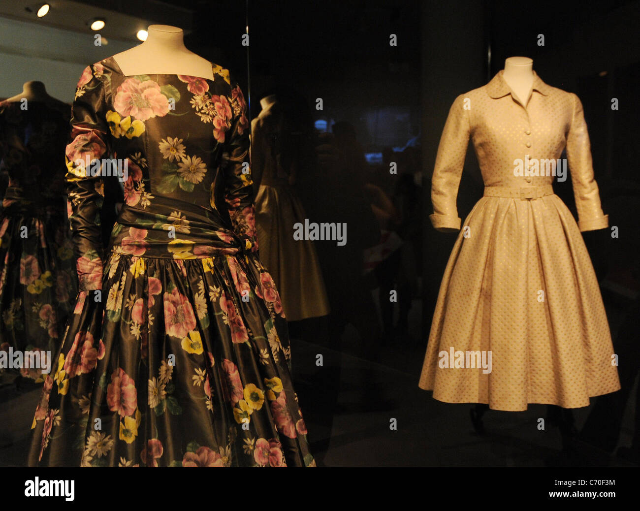 Grace Kelly: Style Icon' exhibition at Victoria and Albert Museum ...