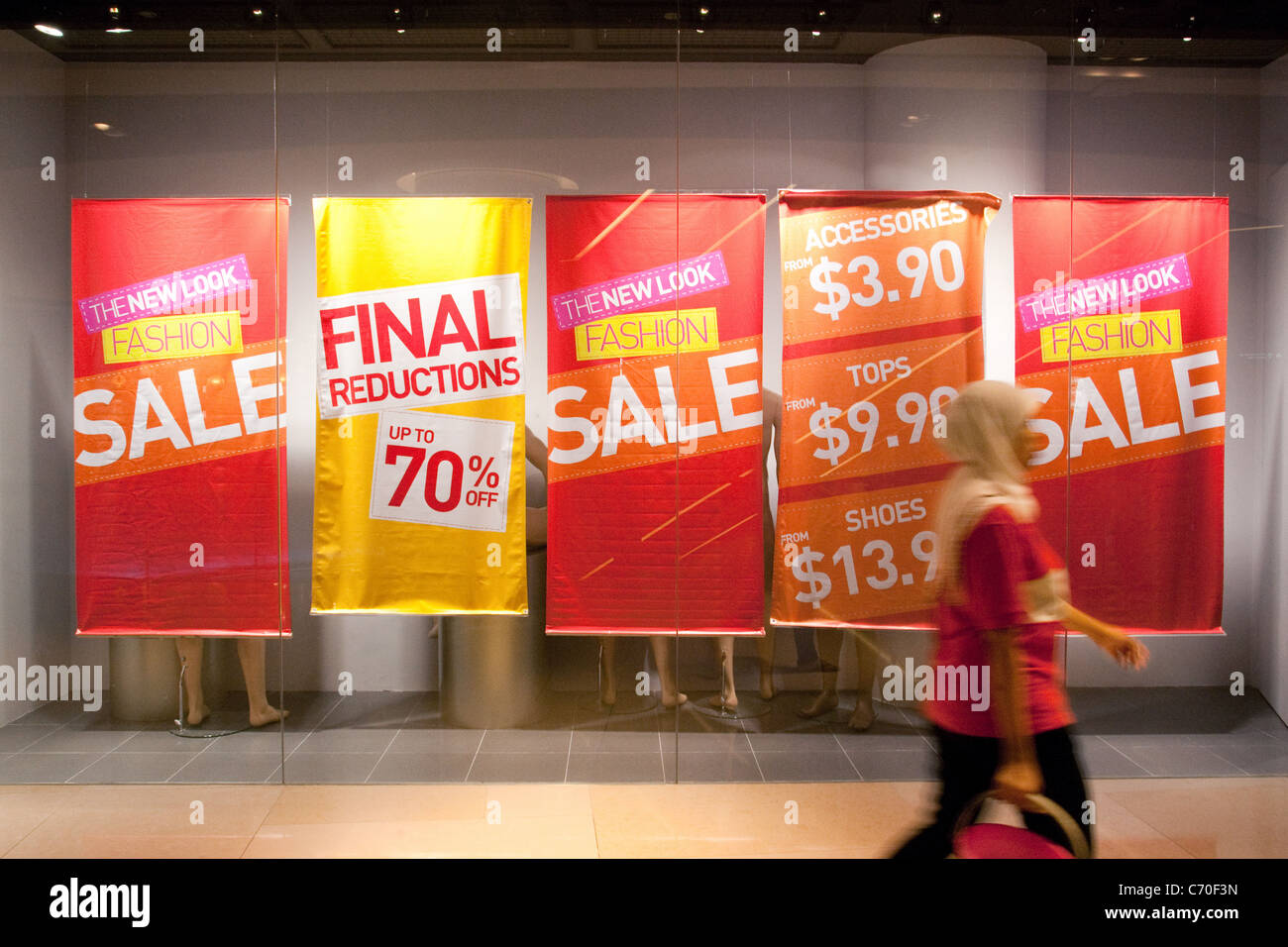 Award Winning Shopping Center Signs