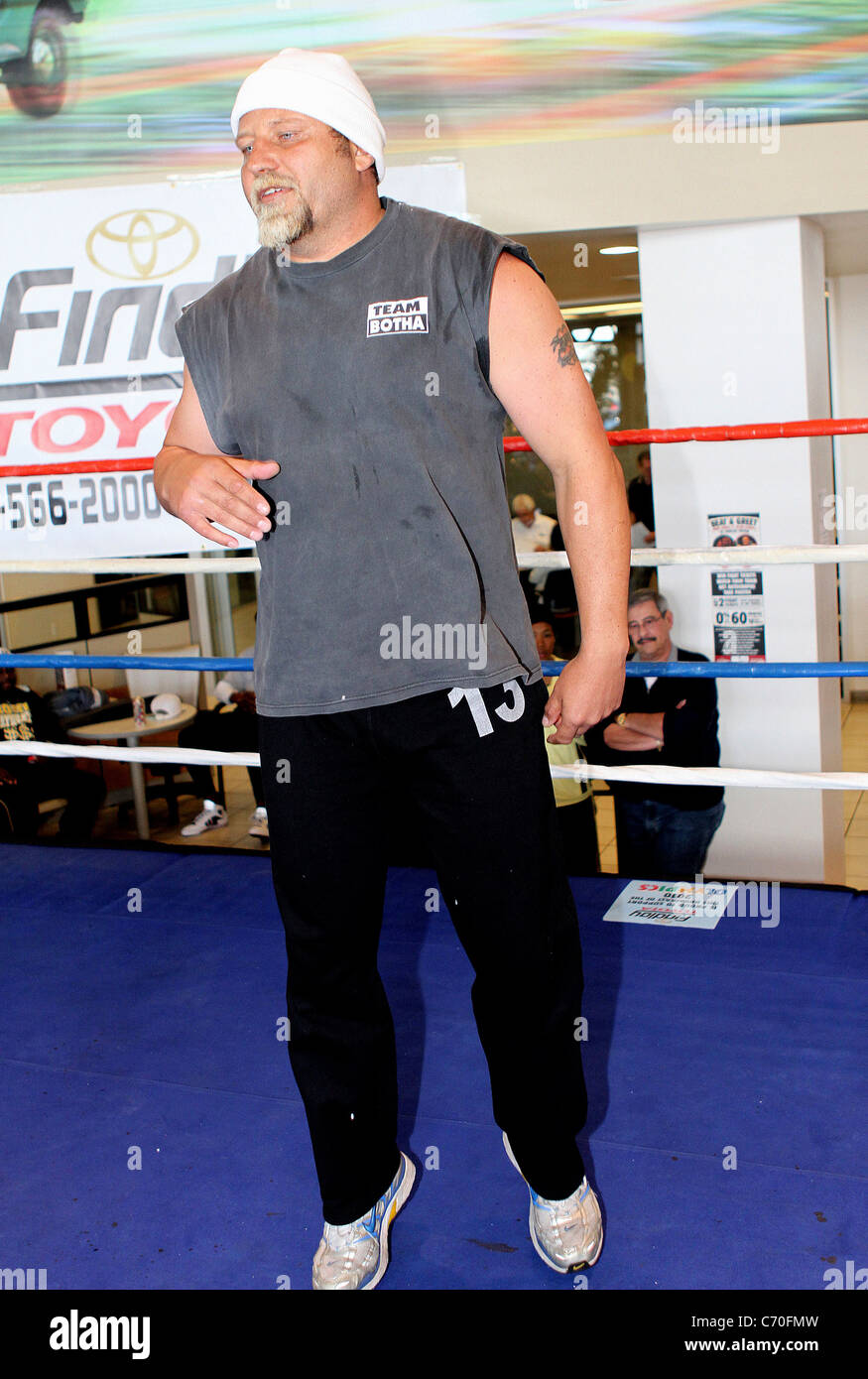 Francois Botha Heavyweights Evander Holyfield and Francois Botha hold a ...