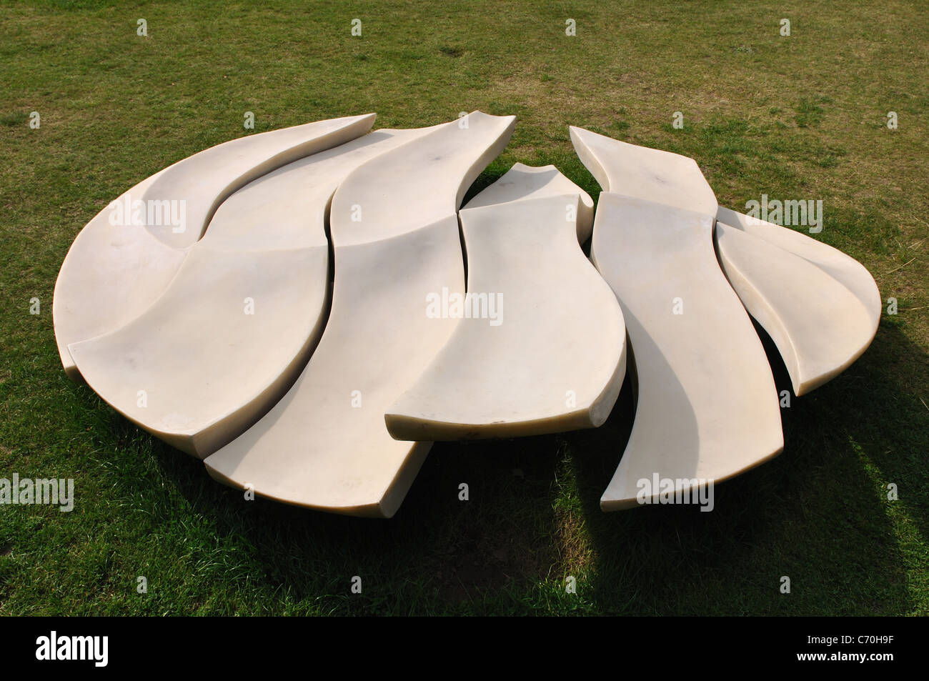 Counterpoise hi-res stock photography and images - Alamy