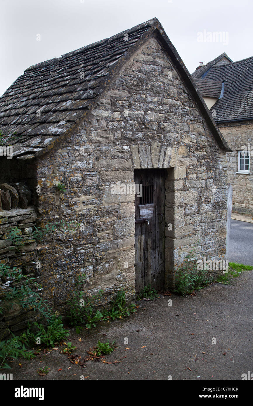 Old village lockup hi-res stock photography and images - Alamy