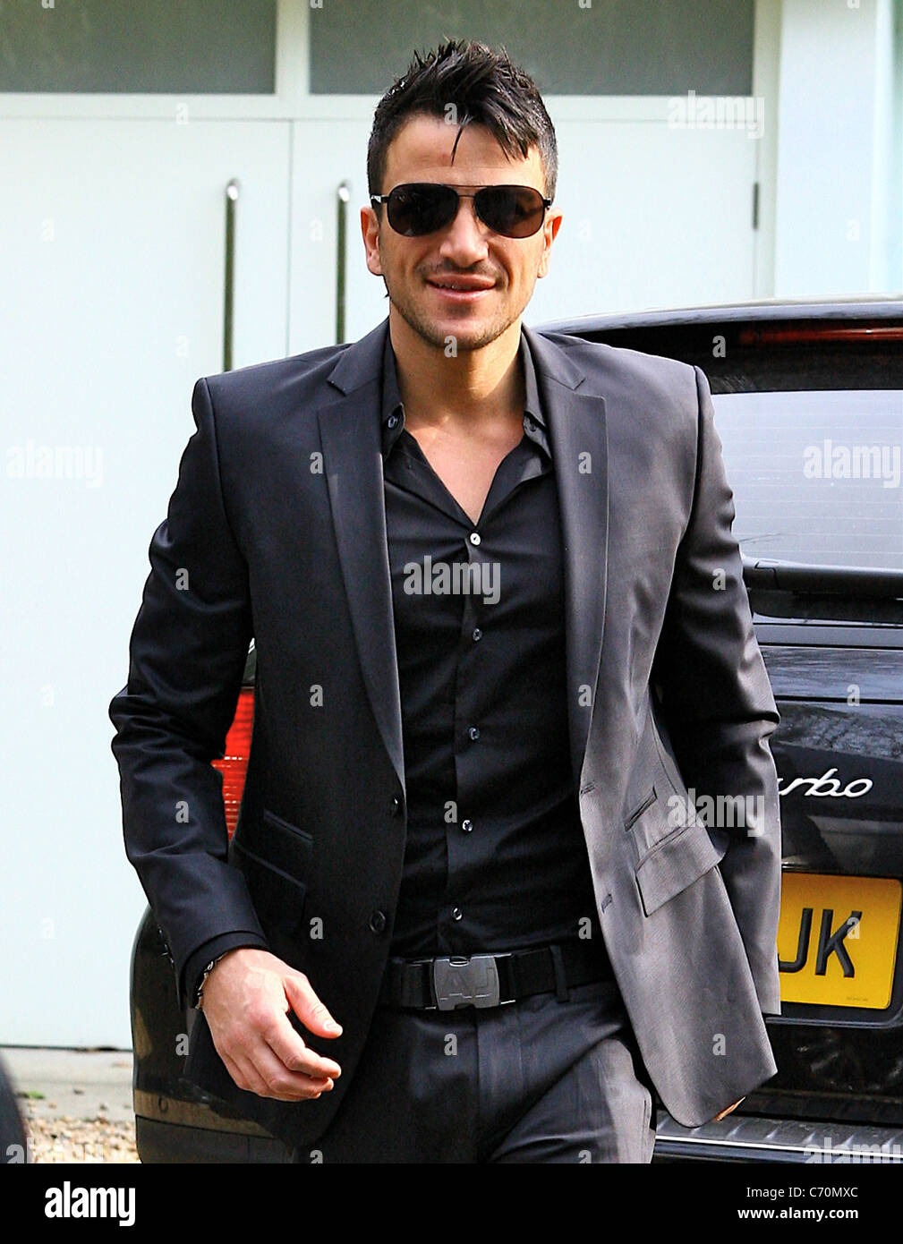 Peter andre leaving his house brighton hi-res stock photography and ...