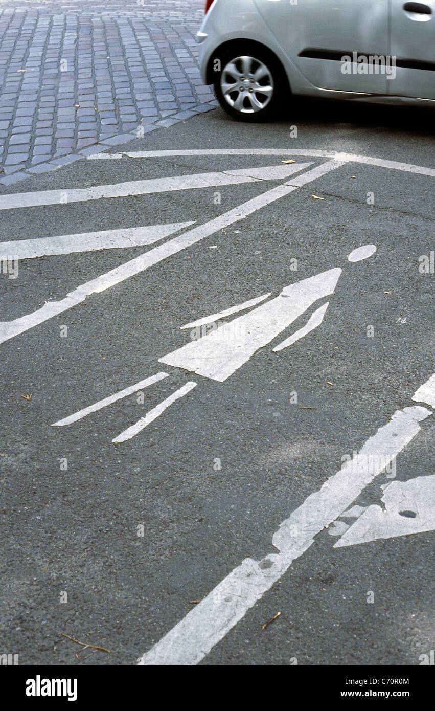 Frauenparkplatz, a car parking lot reserved for female drivers in Mitte ...