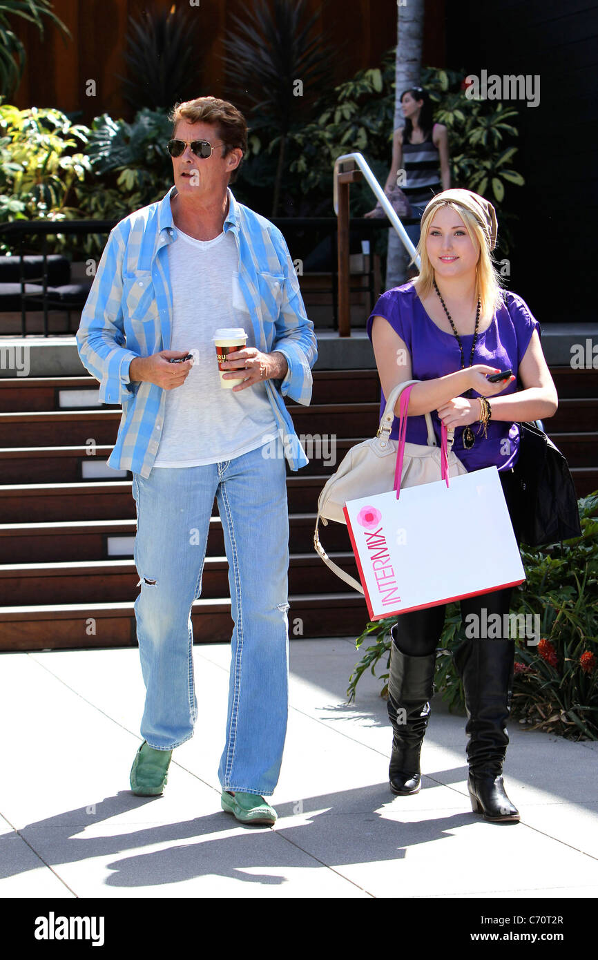 David Hasselhoff and daughter Hayley Amber return to their car after ...
