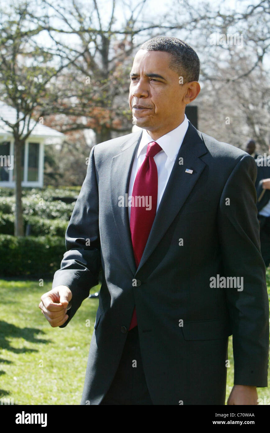 President Barack Obama The President signs the HIRE act in the Rose ...