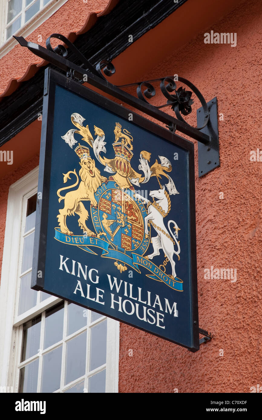 King William Ale House Sign, Bristol, England, UK Stock Photo - Alamy