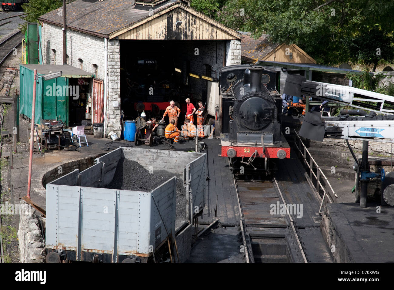 Train maintenance shed hi-res stock photography and images - Alamy