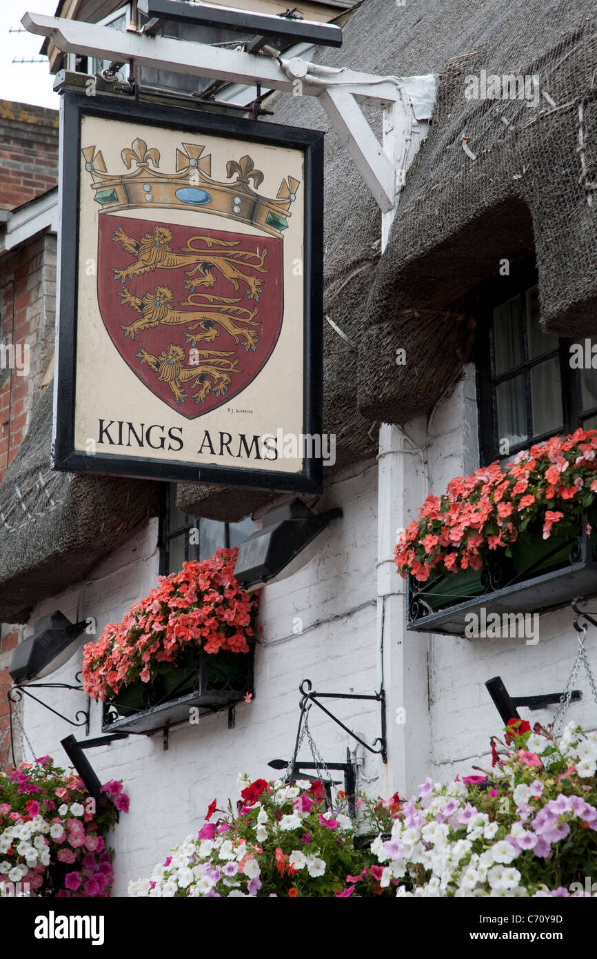 Kings Arms Pub Sign in Wareham, Dorset, England, UK Stock Photo - Alamy
