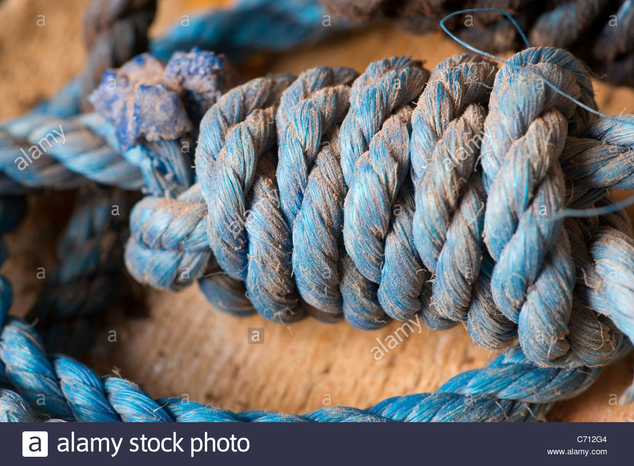 Fasten With Knots Stock Photos & Fasten With Knots Stock Images - Alamy