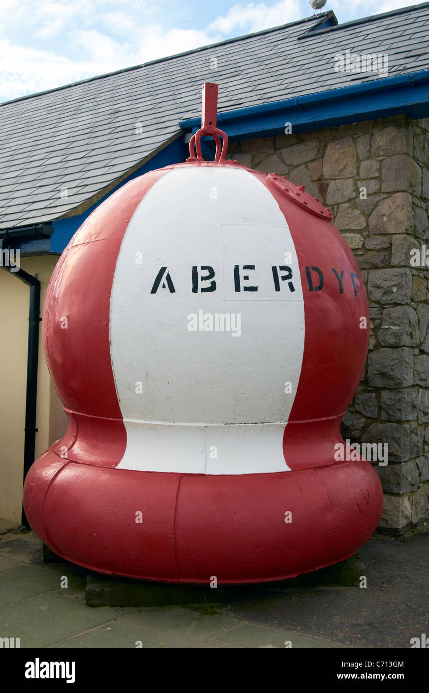 The sea-front t Aberdyfi at the mouth of the estuary of River Dyfi in ...