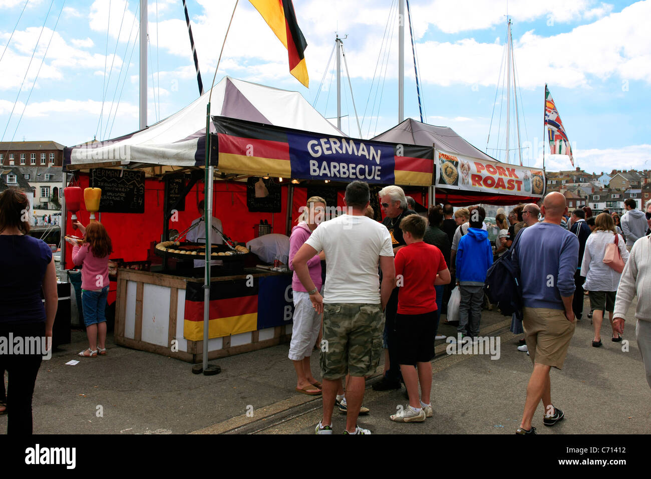 Traders stand hi-res stock photography and images - Alamy