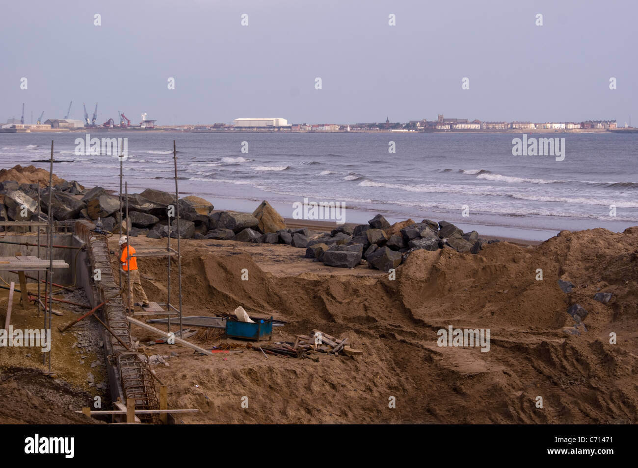 Concrete promenade on sea wall hi-res stock photography and images - Alamy