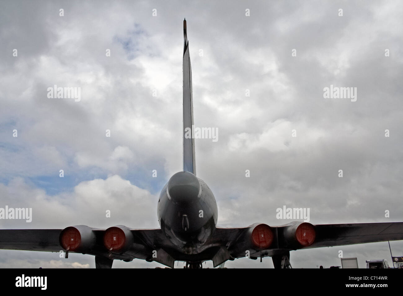 The Avro Vulcan XH558 performed a display at the Farnborough ...
