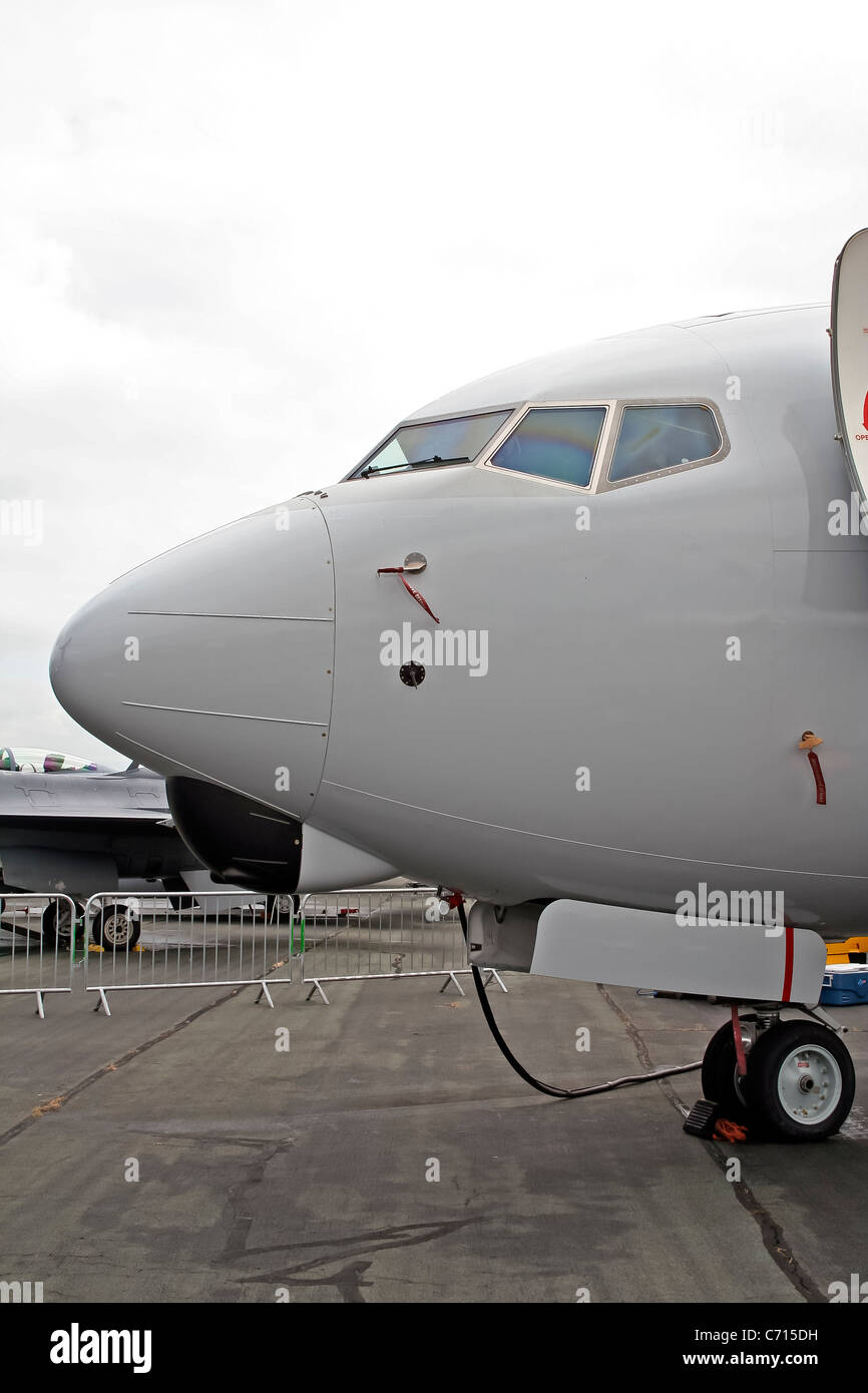 Aircraft nose hi-res stock photography and images - Alamy