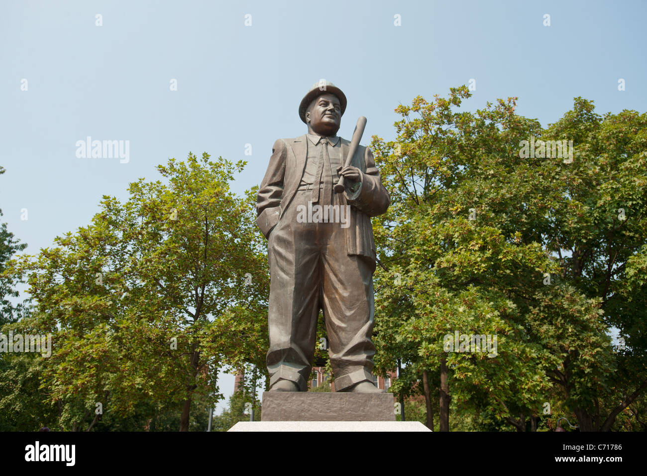 The Lou Costello statue in Paterson, NJ, in Lou Costello Park Stock ...