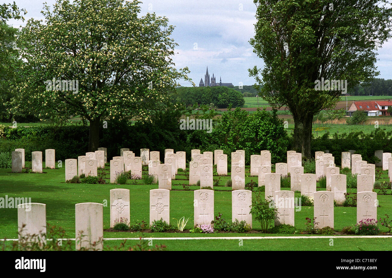 Woods cemetery, Ieper, Ypres Belgium,. WW1 and WW2 Cemeteries ...