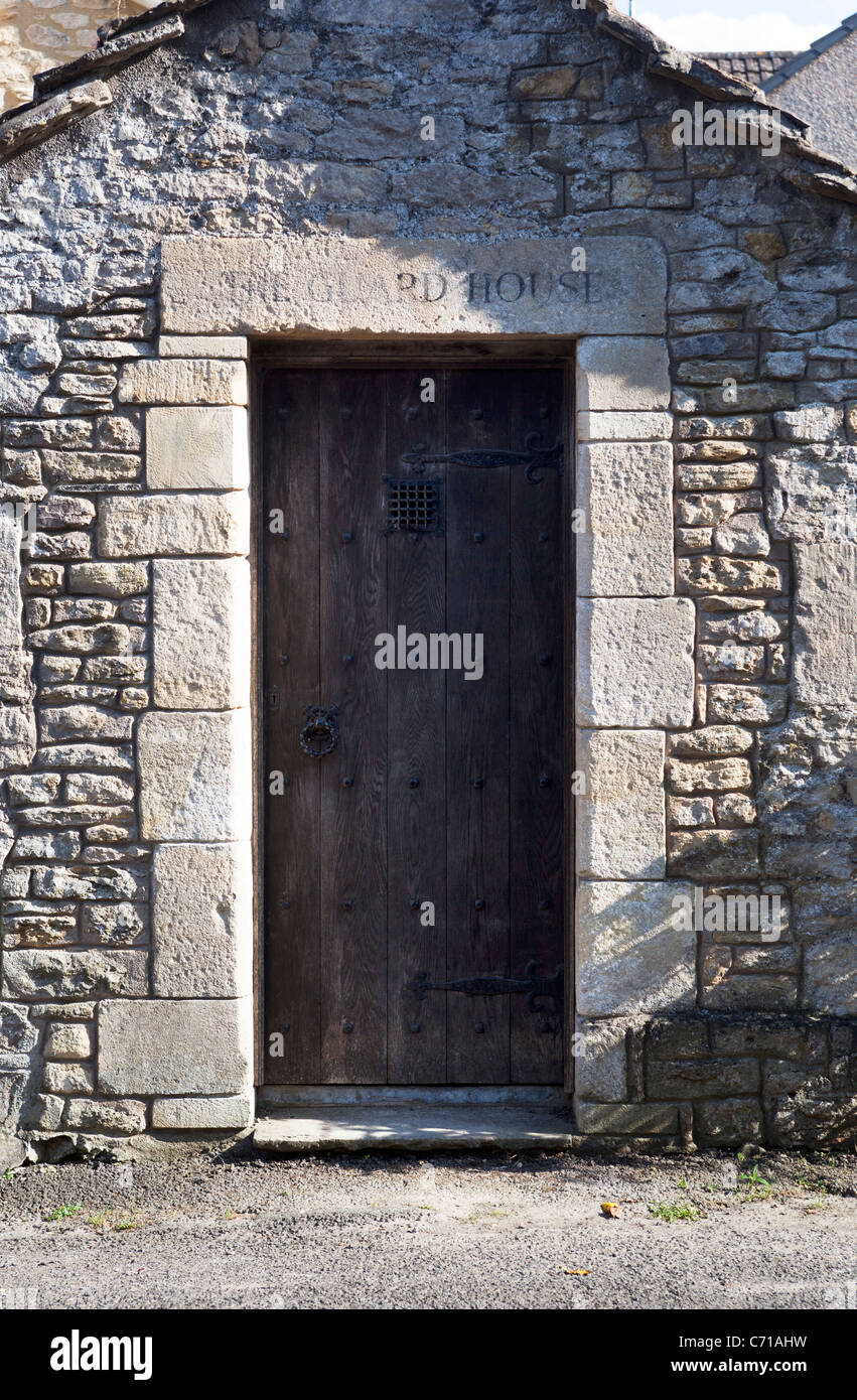 Guard house hi-res stock photography and images - Alamy