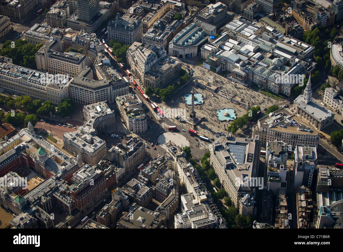 Trafalgar square london aerial hi-res stock photography and images - Alamy