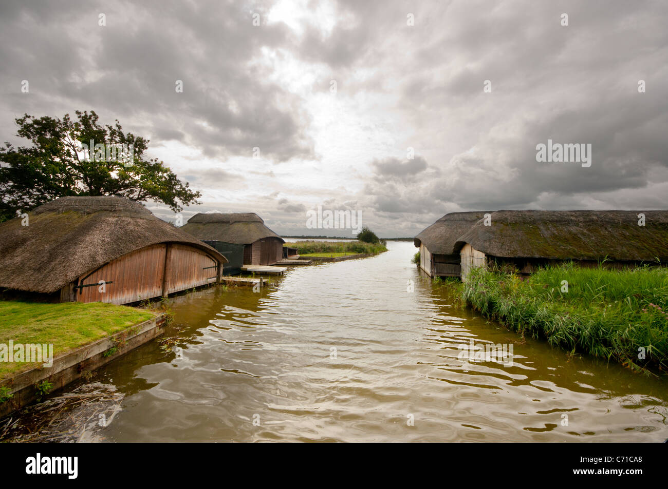 Thatched boat sheds hi-res stock photography and images - Alamy