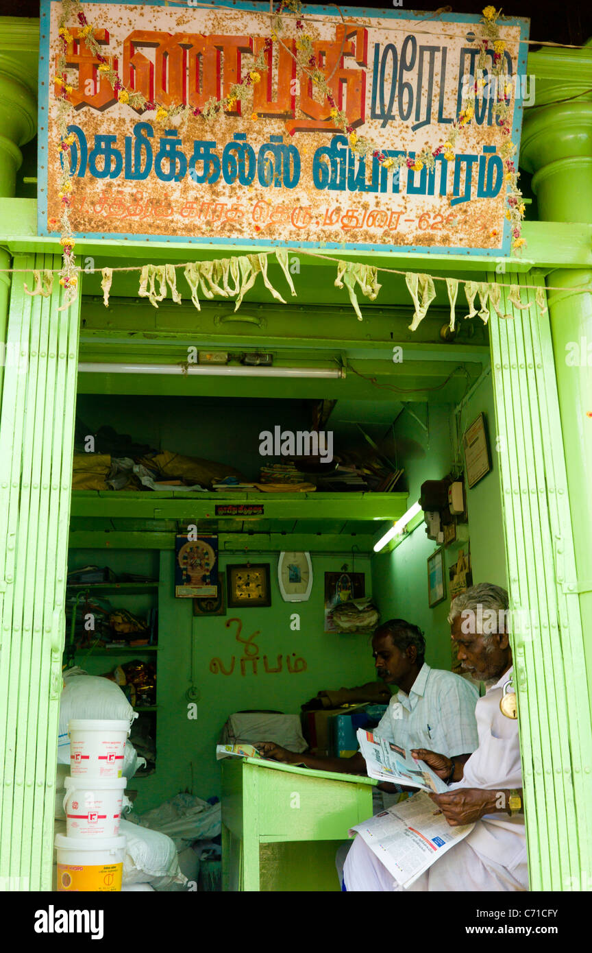 A small shop in Maudurai, Tamil Nadu, India Stock Photo - Alamy